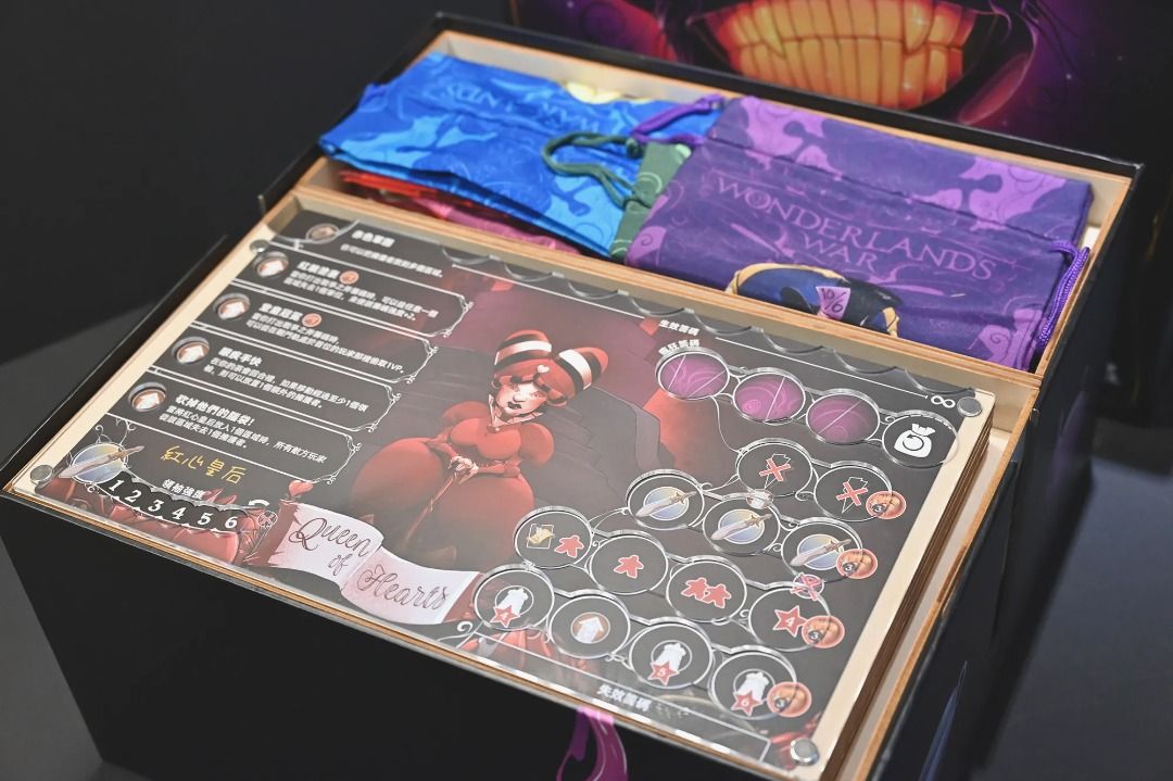 Wonderland's War Magnetic double-layer player board - 【烏鴉盒子】仙境戰記 磁吸式雙層玩 ...
