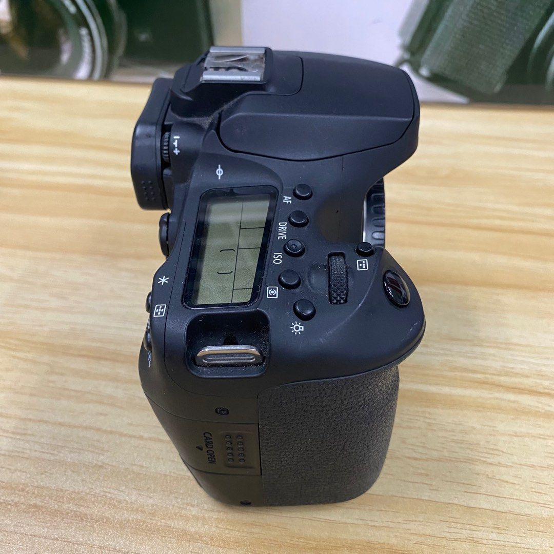 Canon 90D body (shutter count: 4k}, Photography, Cameras on Carousell