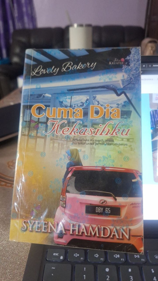 Cuma Dia Kekasihku- Syema Hamdan, Hobbies & Toys, Books & Magazines ...