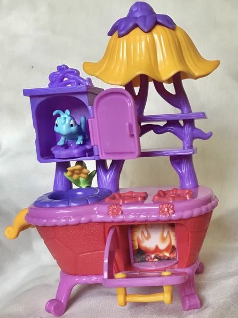 Disney Tinker Bell Great Fairy Rescue Kitchen Oven Cricket Fairy 2011 ...