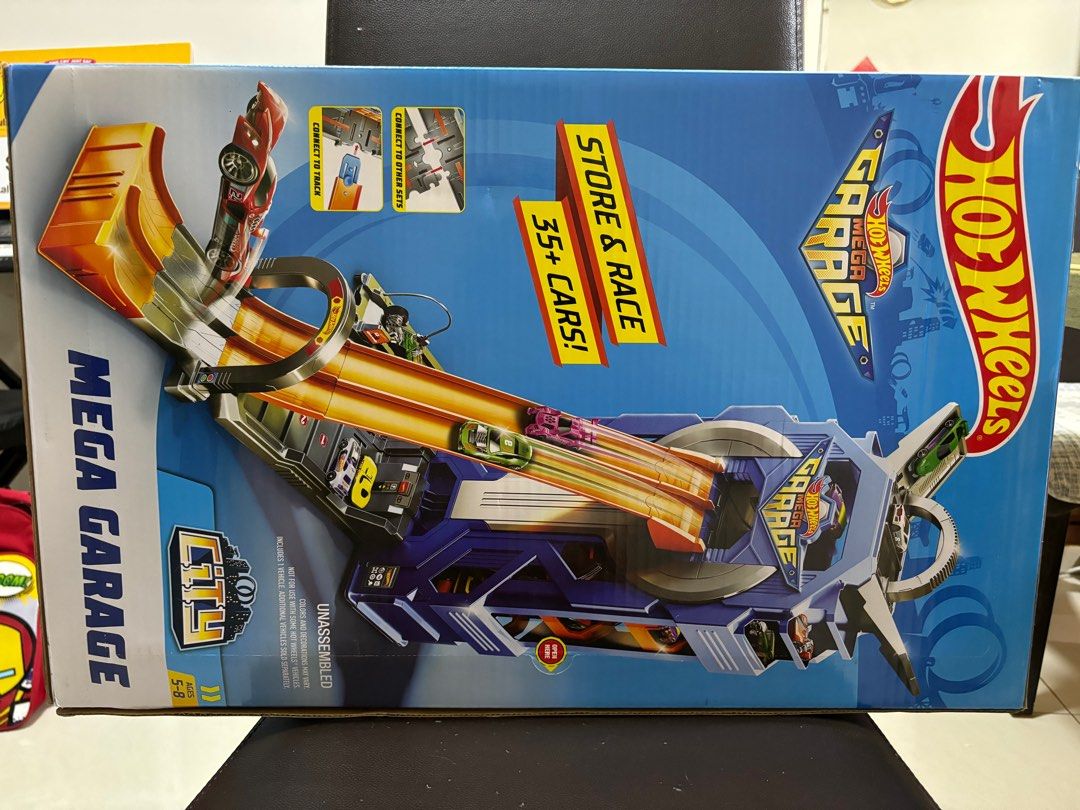 Hot Wheels Mega Garage, Hobbies & Toys, Toys & Games on Carousell