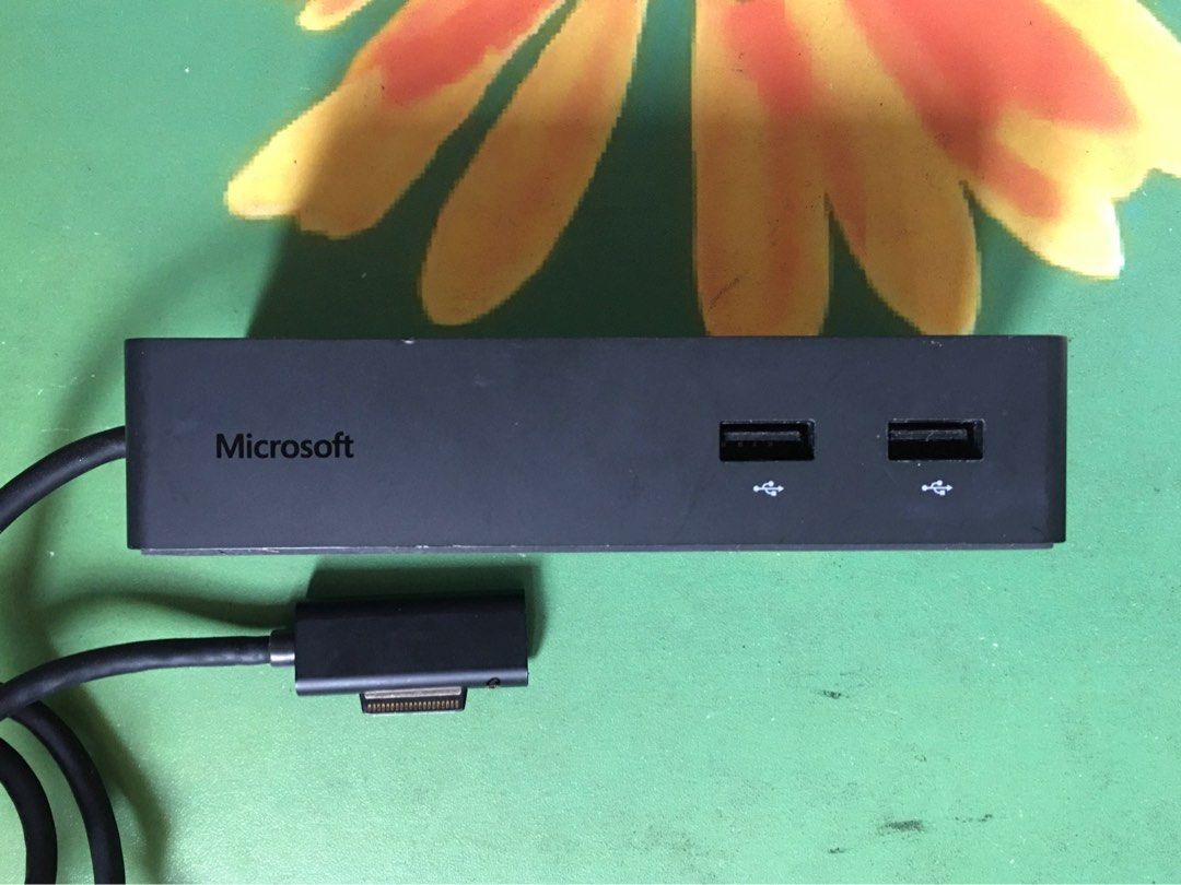 Microsoft Model:1661 & Model:1749 Surface Dock 1 擴充座, 電腦＆科技, 電腦周邊及配件 ...