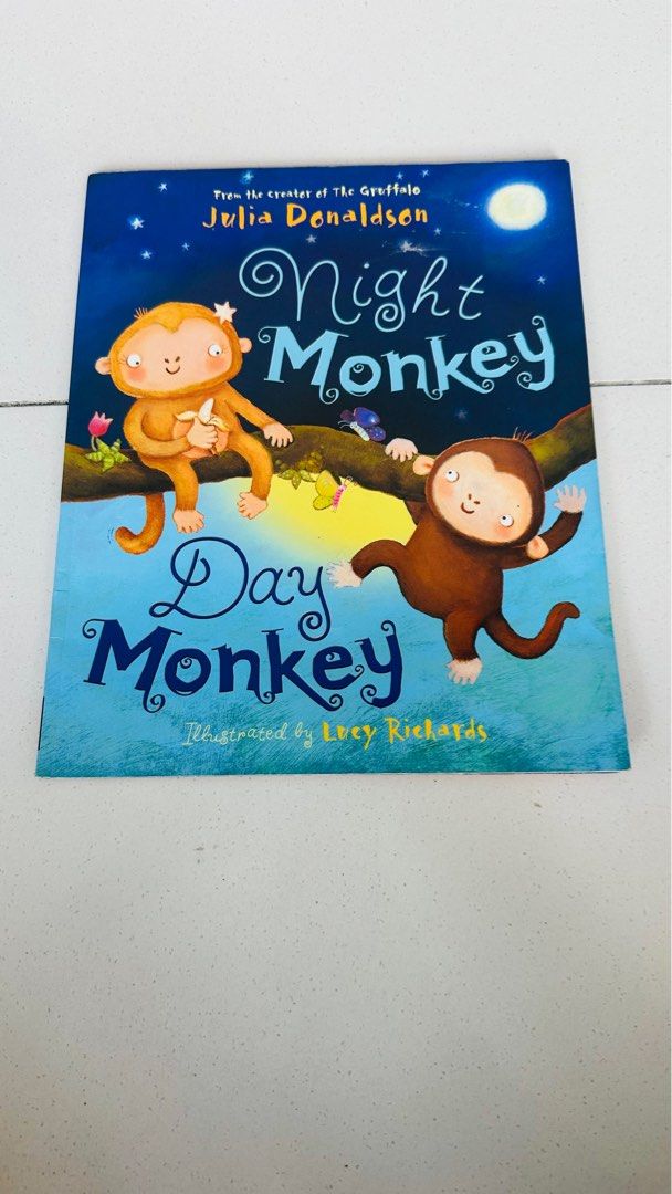 night monkey and day monkey