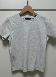 全新 pazzo MIT 基本款合身小圓領TEE 淺麻灰 s號, 她的時尚, 上衣, T恤在旋轉拍賣