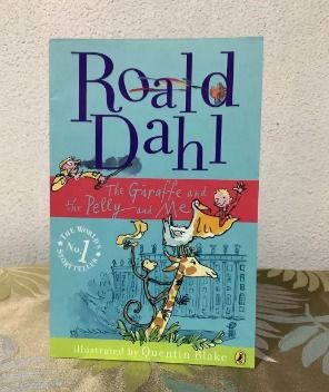 The Giraffe and pelly and me by Roald Dahl, Hobbies & Toys, Books ...