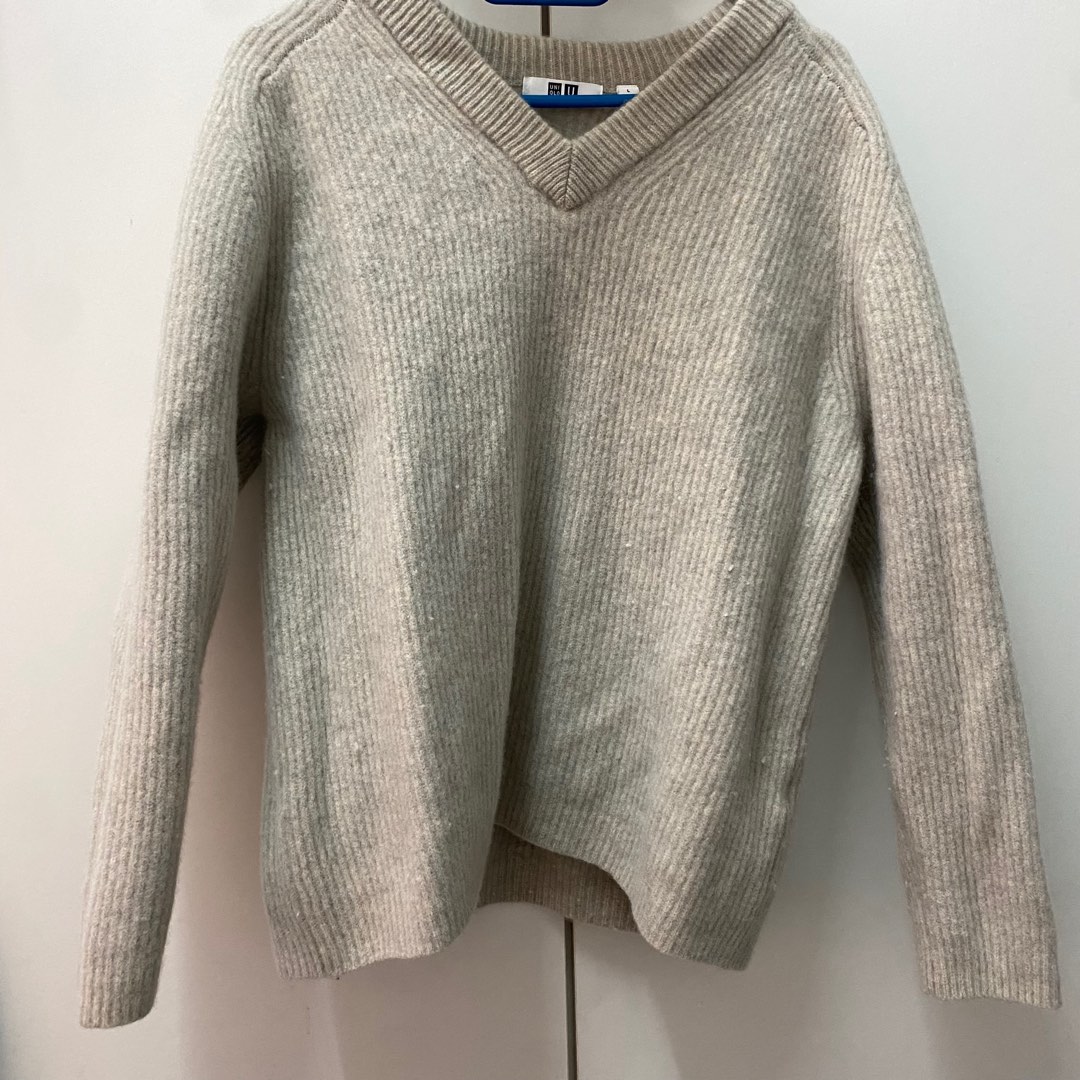 Wool Uniqlo Sweater, Women's Fashion, Tops, Longsleeves on Carousell