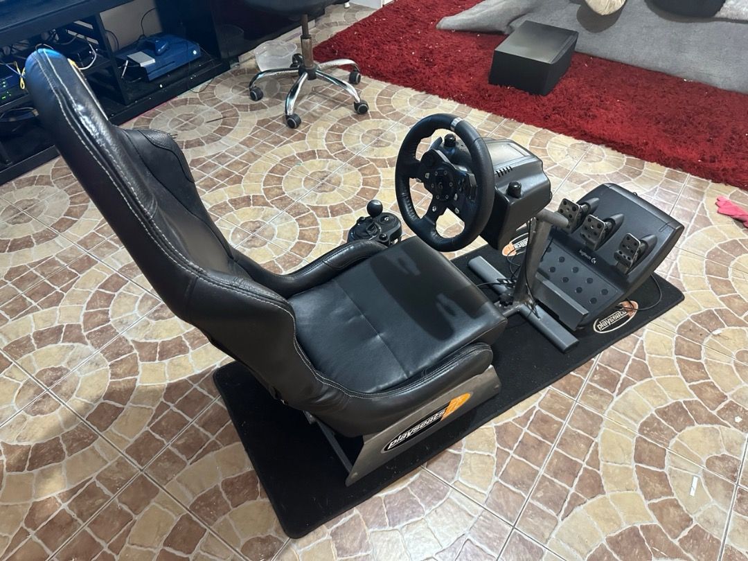 Xbox Racing Simulator Package : Playseat Evolution + Logitech G27 Wheel ...