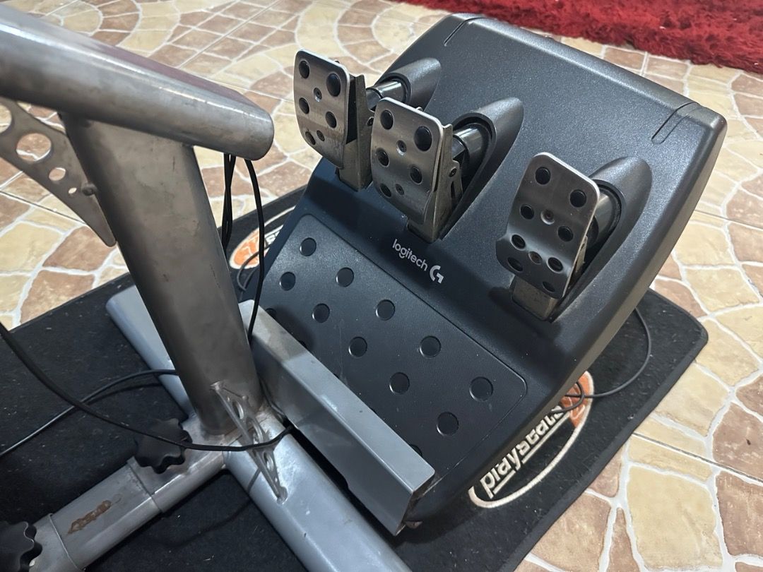 Xbox/PC Racing Simulator Package : Playseat Evolution + Logitech G27 ...