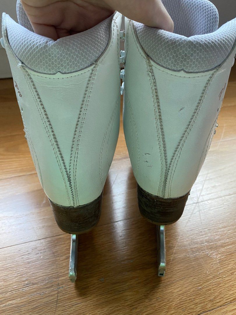 240C Risport Royal Pro Ice Skating Shoe Skates + Jackson Matrix Legacy ...