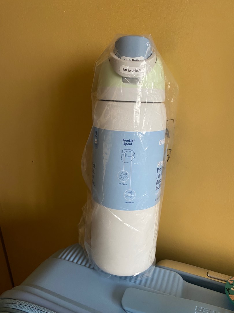 32oz Iced breeze Owala, Furniture & Home Living, Kitchenware ...