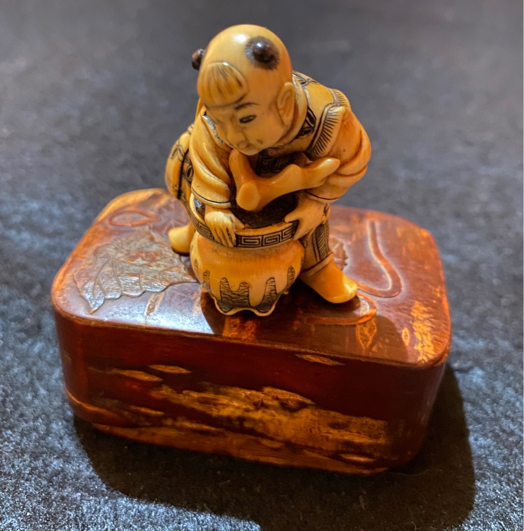 ANTIQUE GENUINE JAPANESE NETSUKE, Hobbies & Toys, Memorabilia ...