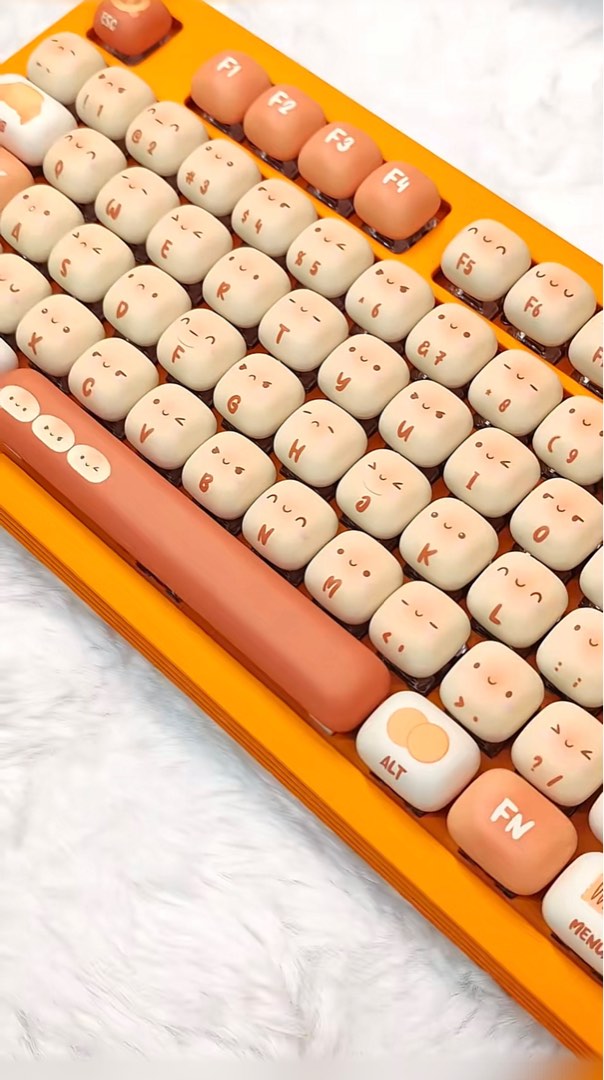 [local stock] Bun / bread paradise keycaps 138, Computers & Tech, Parts ...