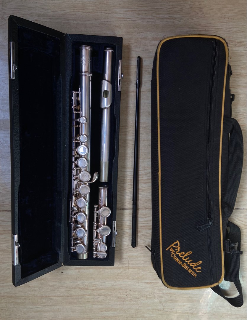 Conn-Selmer - Prelude FL710E Student Flute, Hobbies & Toys, Music ...