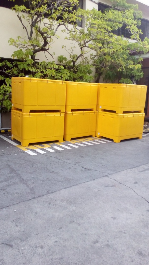 COOLER BOX 620 LITERS, Furniture & Home Living, Home Improvement ...