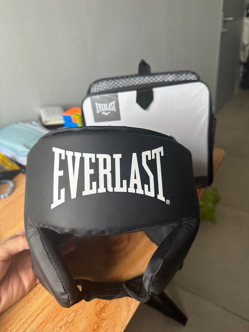 Everlast Headguard for Boxing, Muay Thai, Sports Equipment, Other ...