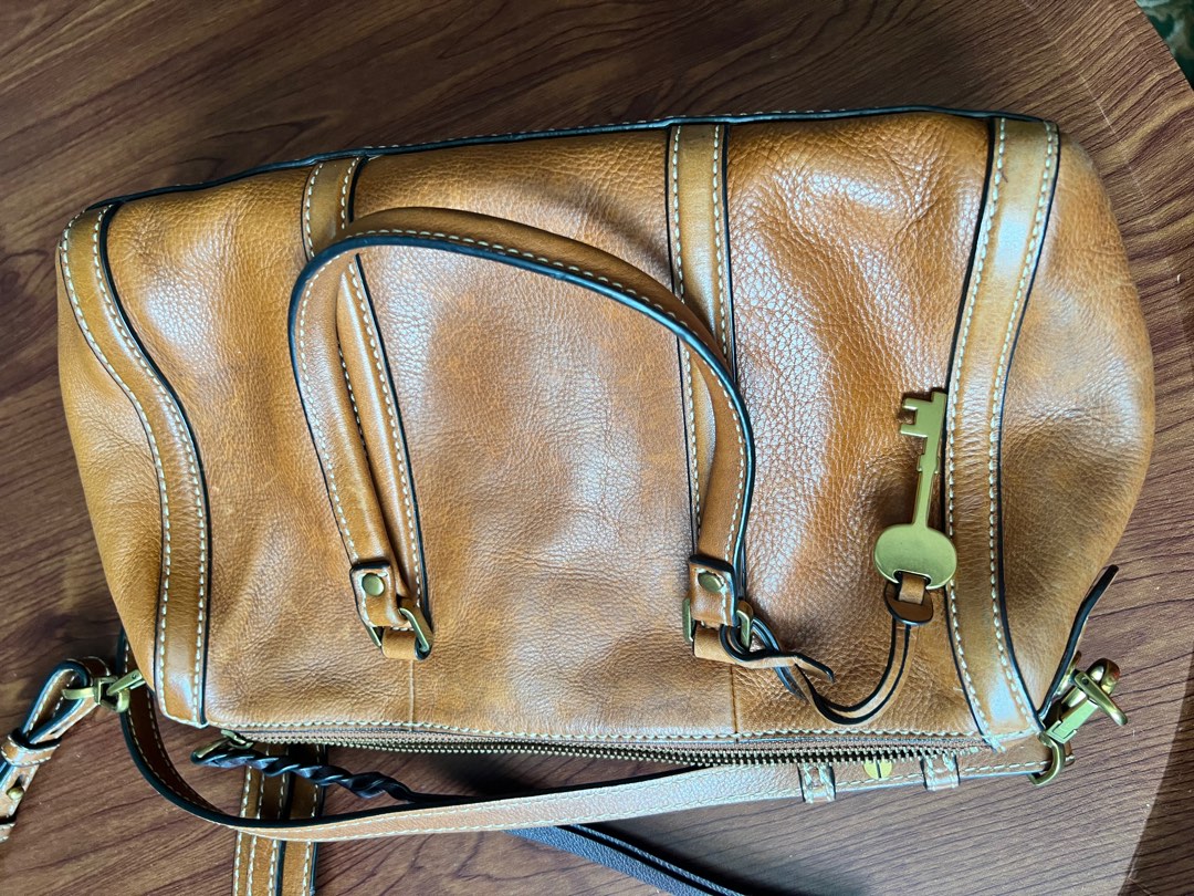 Fossil Original Handbag, Women's Fashion, Bags & Wallets, Shoulder Bags ...