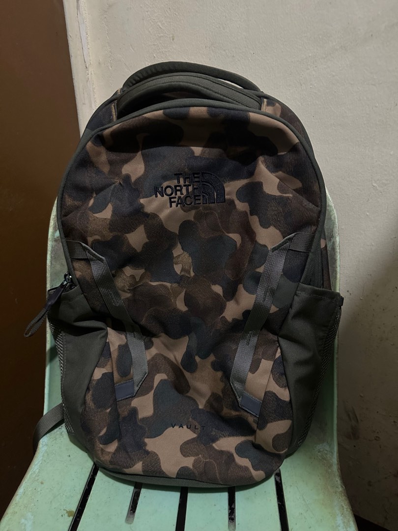 North Face Vault Camo, Men's Fashion, Bags, Backpacks on Carousell