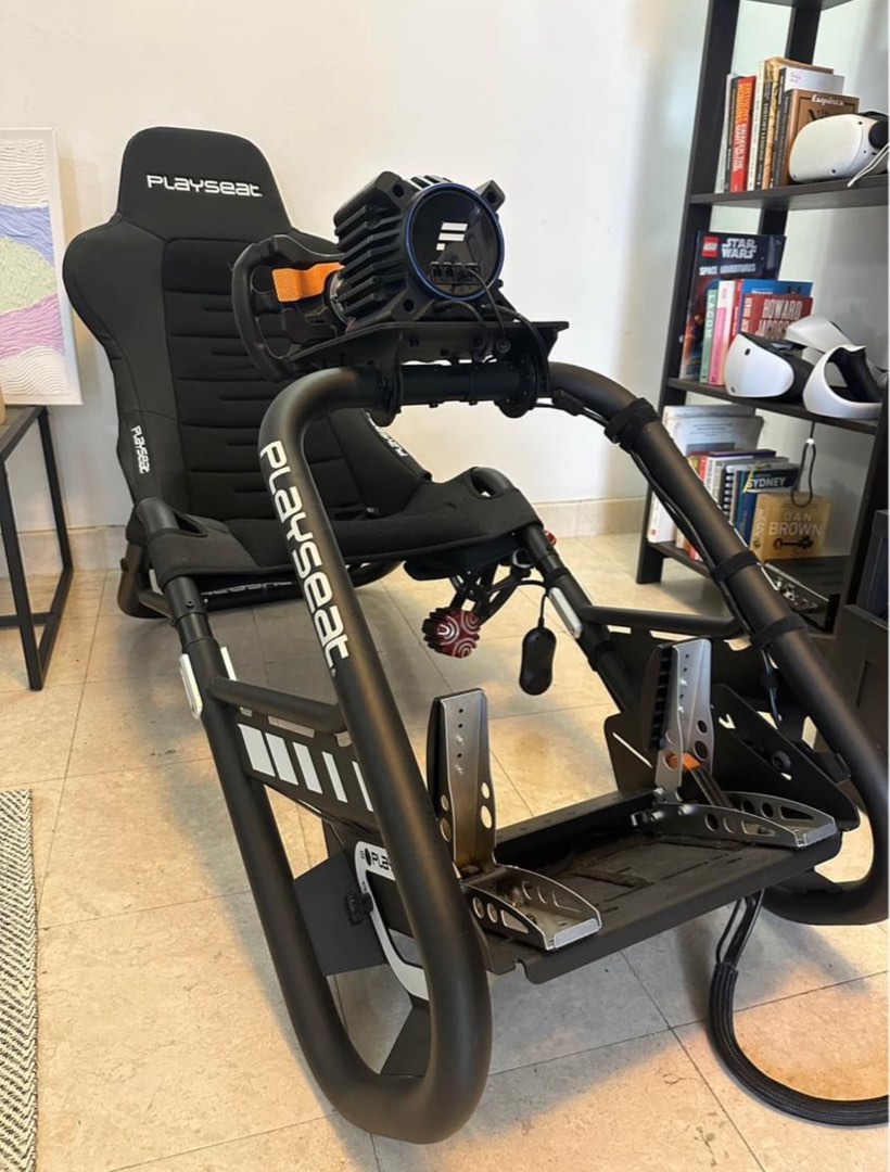 Playseat Throphy Sim Racing rig chair, Video Gaming, Gaming Accessories ...