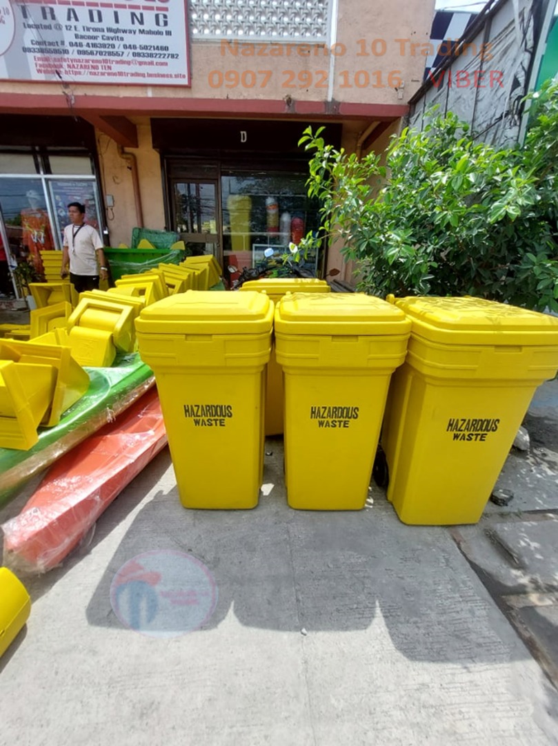 Roller king Trash bin w/wheels 150Liters 485, Furniture & Home Living ...