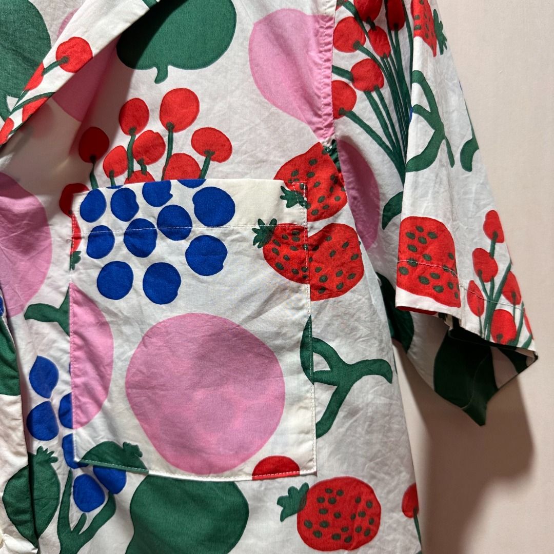 Uniqlo x Marimekko - Floral Fruit Pattern Button Up Blouse Limited ...