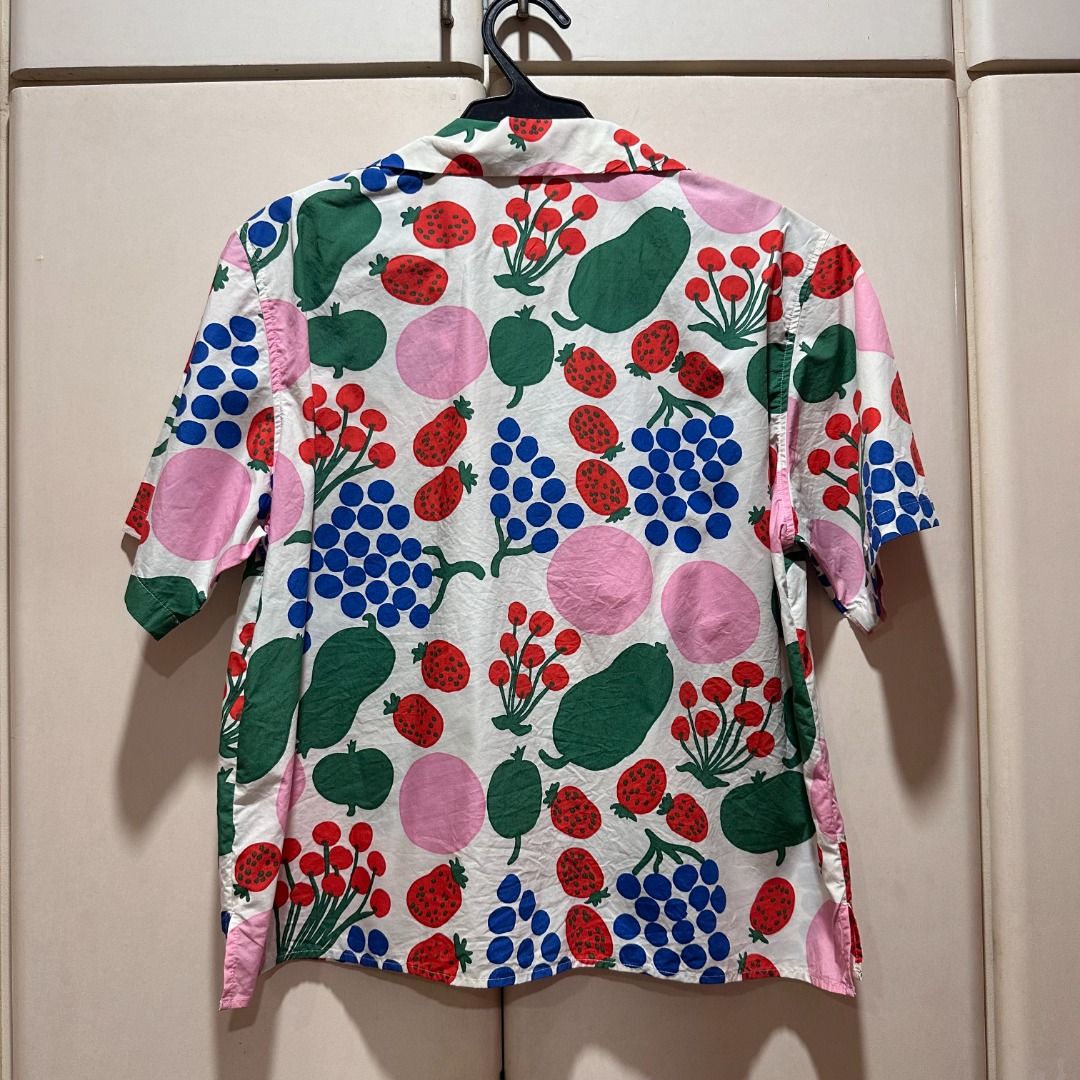 Uniqlo x Marimekko - Floral Fruit Pattern Button Up Blouse Limited ...