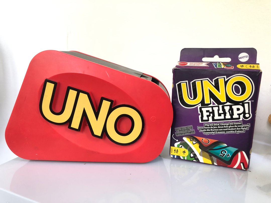 Uno cards flip and dispenser, Hobbies & Toys, Toys & Games on Carousell