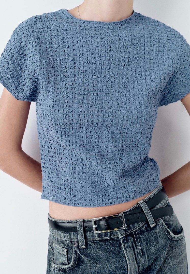 Zara textured crop top, Women's Fashion, Tops, Shirts on Carousell