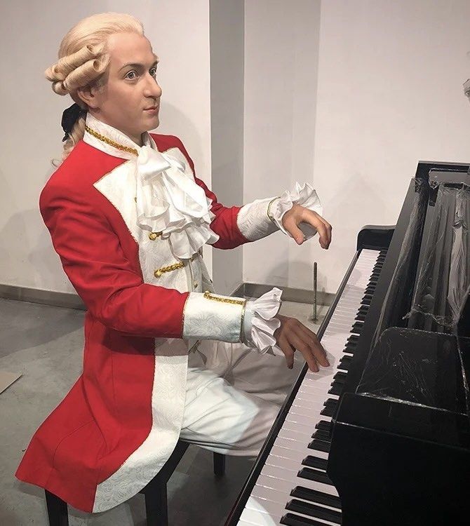 164cm Mozart Wolfgang Amadeus Life Size Wax Figure Statue on Carousell