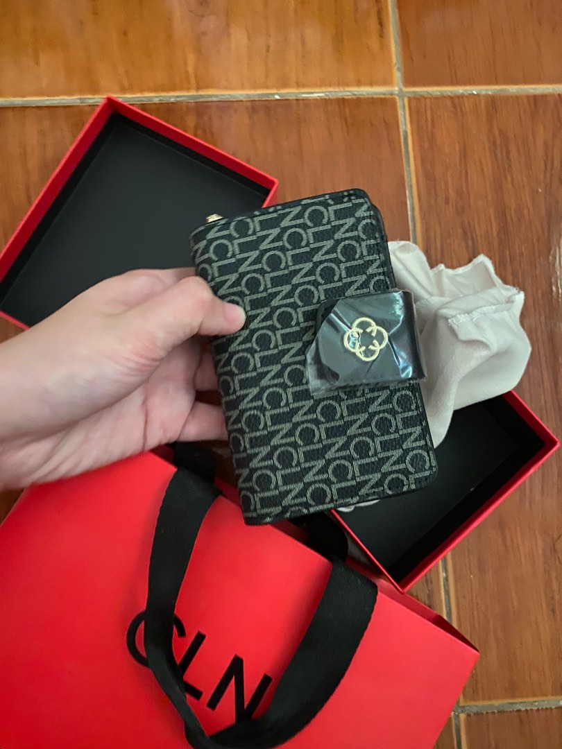 CLN Brandnew Wallet, Luxury, Bags & Wallets on Carousell