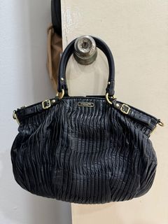 COACH LEATHER BAG RM650, Luxury, Bags & Wallets on Carousell