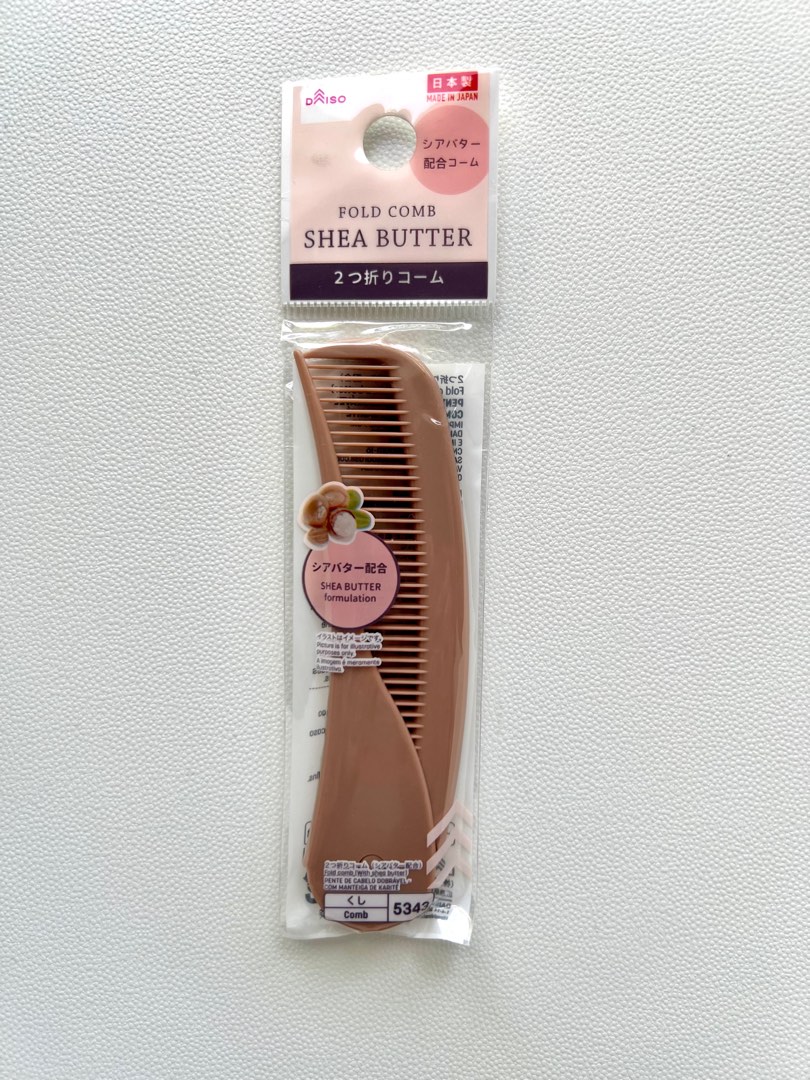 Daiso mini foldable comb, Beauty & Personal Care, Hair on Carousell