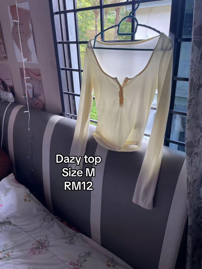 Dazy top, Women's Fashion, Tops, Longsleeves on Carousell