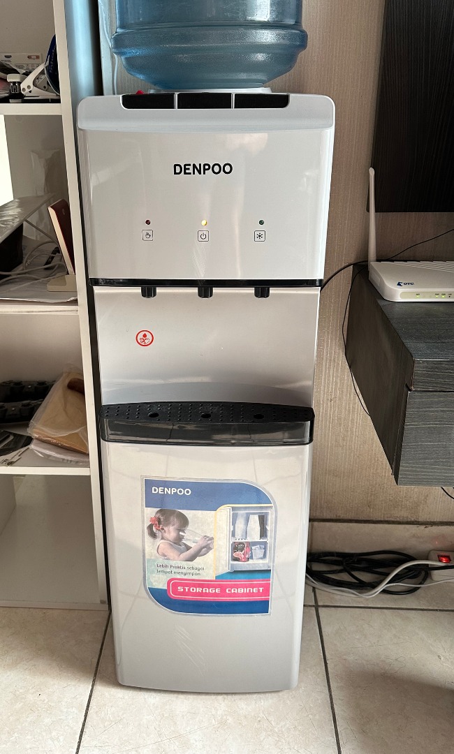 Dispenser Air Denpoo, Kitchen & Appliances di Carousell