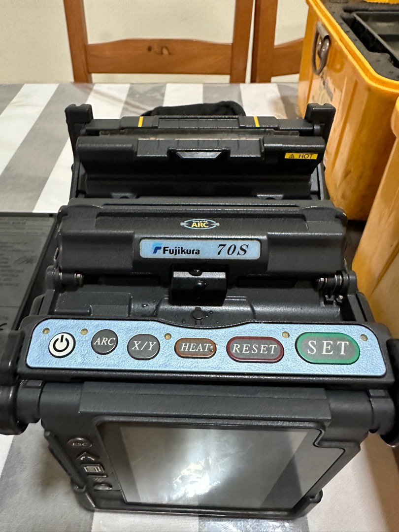 Fujikura 70S Fiber Fusion Splicer - Splicing Machine, Computers & Tech ...
