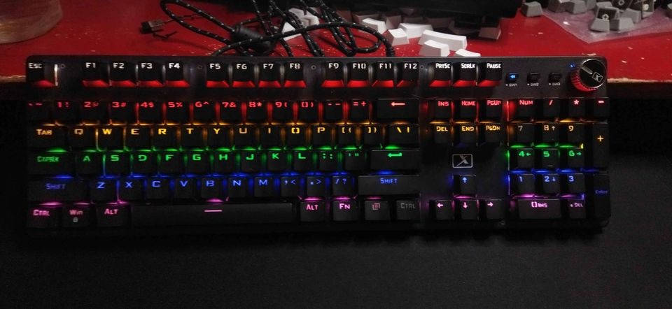 Gigaware G1000B Mechanical Keyboard Blue Switch WITH KNOB , Computers & Tech, Parts ...