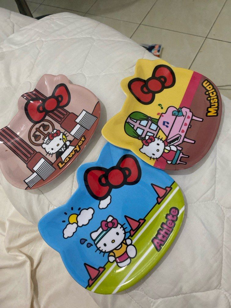 Hello Kitty Plate Limited Edition, Hobbies & Toys, Collectibles ...