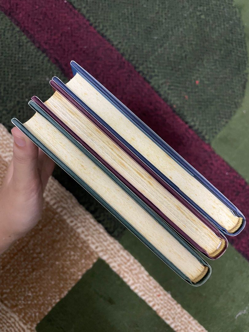 HOGWARTS LIBRARY set by jk rowling, Hobbies & Toys, Books & Magazines ...