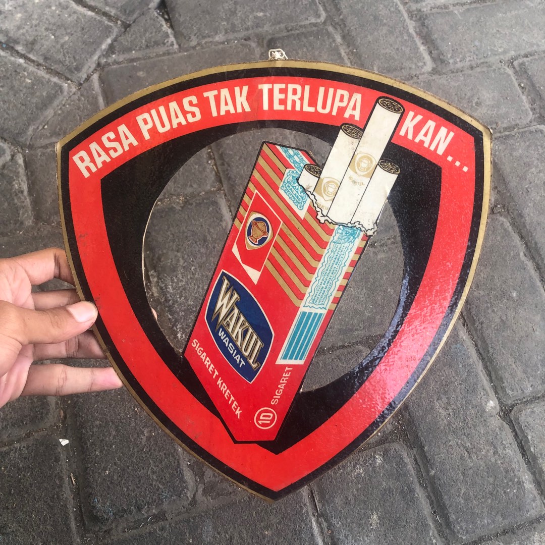 iklan rokok jadul iklan jadul tinsign, Antik, Furnitur di Carousell