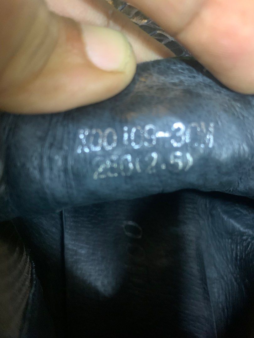 Kasut Kulit vintage style used Boots, Men's Fashion, Footwear, Boots on ...