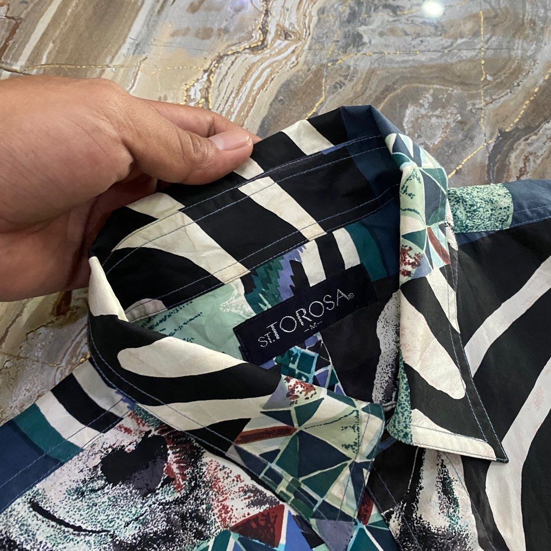 KEMEJA PATTERN ST TOROSA, Fesyen Pria, Pakaian , Atasan di Carousell