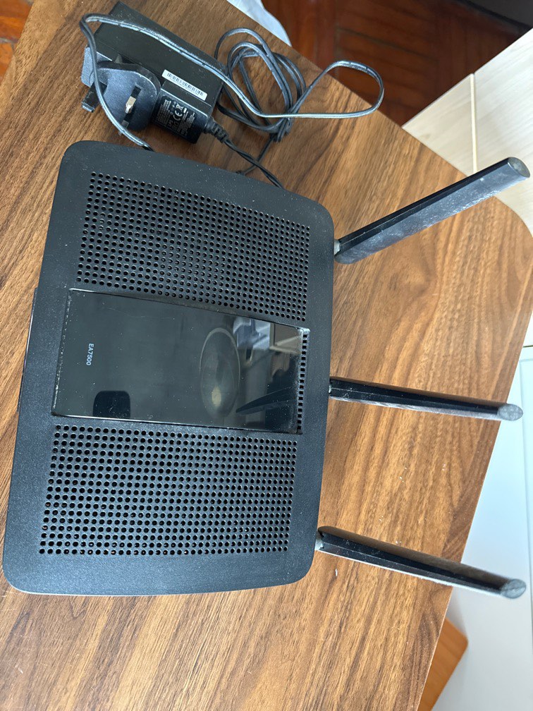 Linksys EA7500 router 路由器, 電腦＆科技, 電腦周邊及配件, 其他 - Carousell