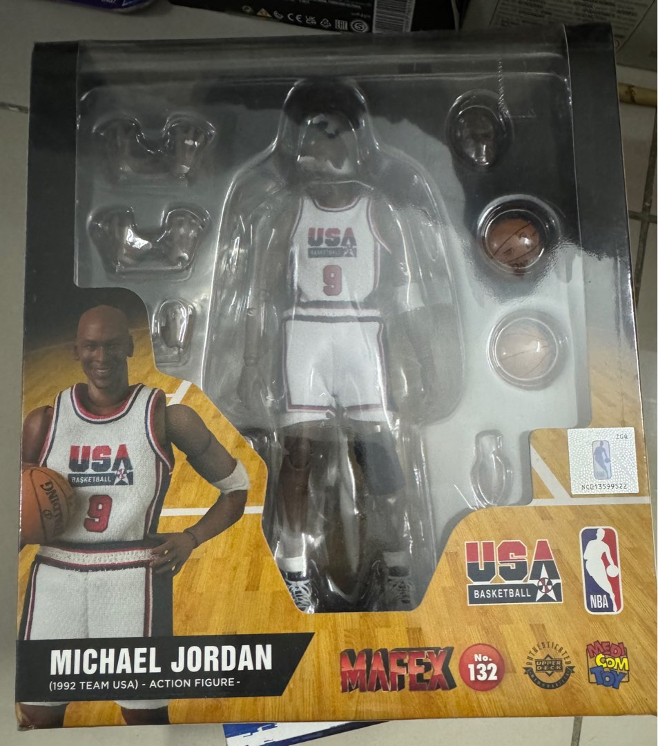 Mafex No. 132 - Michael Jordan (1992 Team USA), Hobbies & Toys, Toys ...