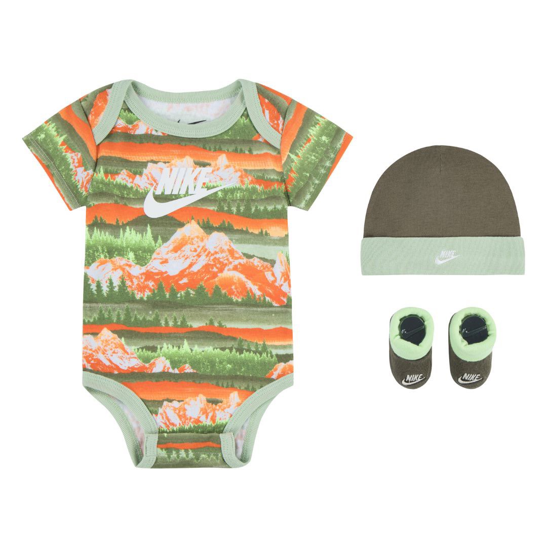NIKE 3-PACK BOX SET (NEWBORN), Babies & Kids, Babies & Kids Fashion on ...