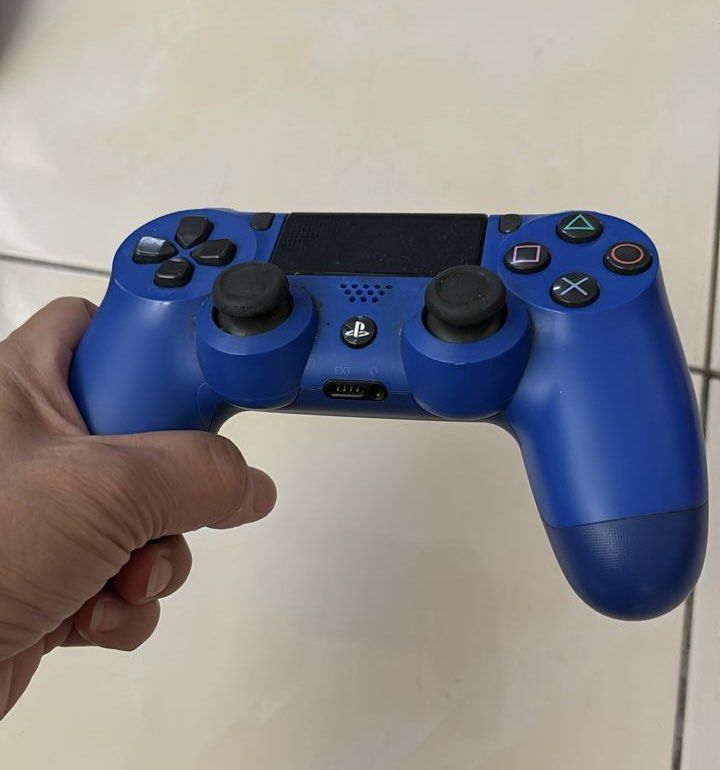 ORIGINAL Sony PS4 Dualshock4 Controllers (GOOD CONDITION), Video Gaming ...