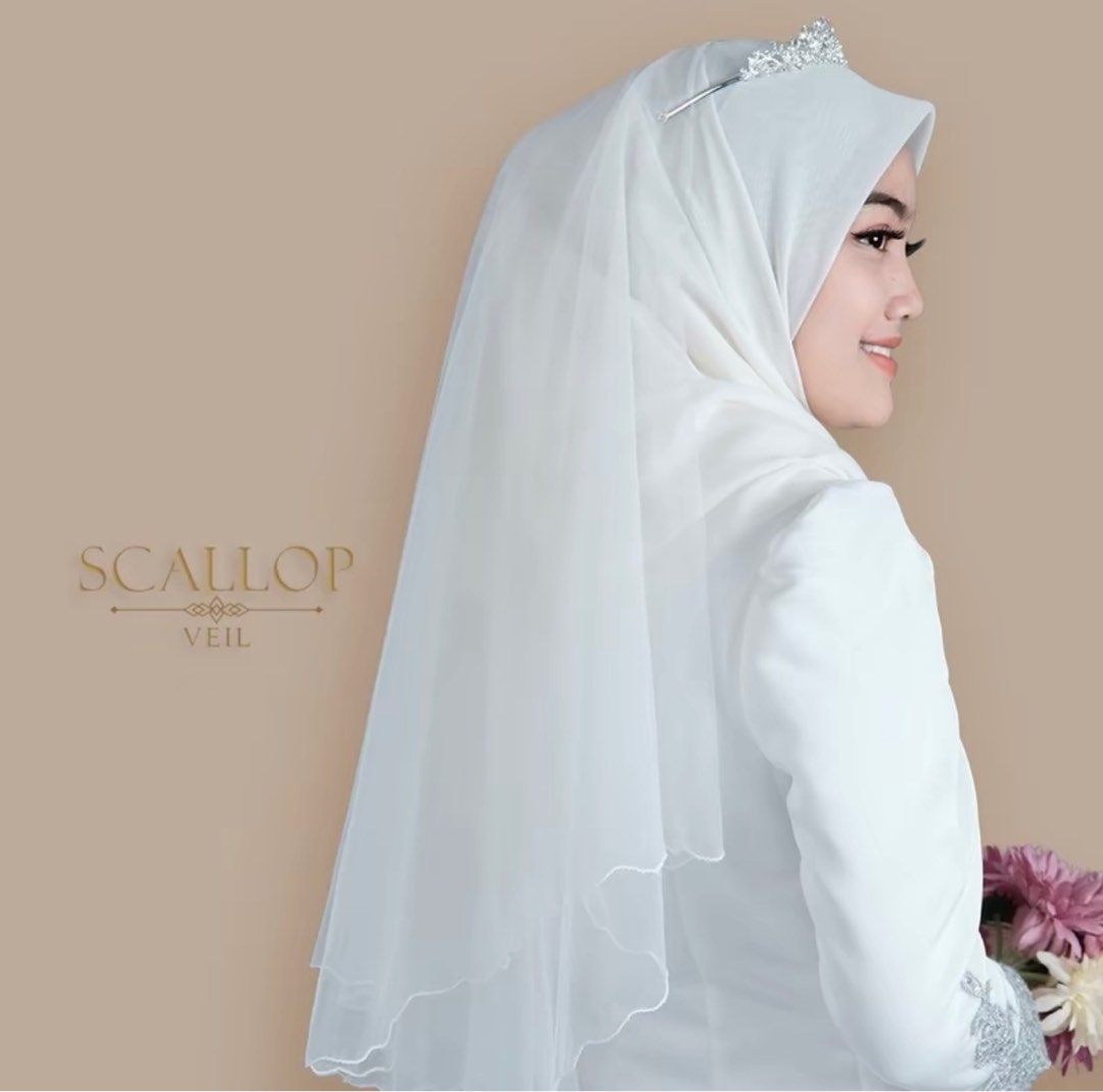 Scallop veil in off white by Crown Cantik, Women's Fashion, Muslimah ...