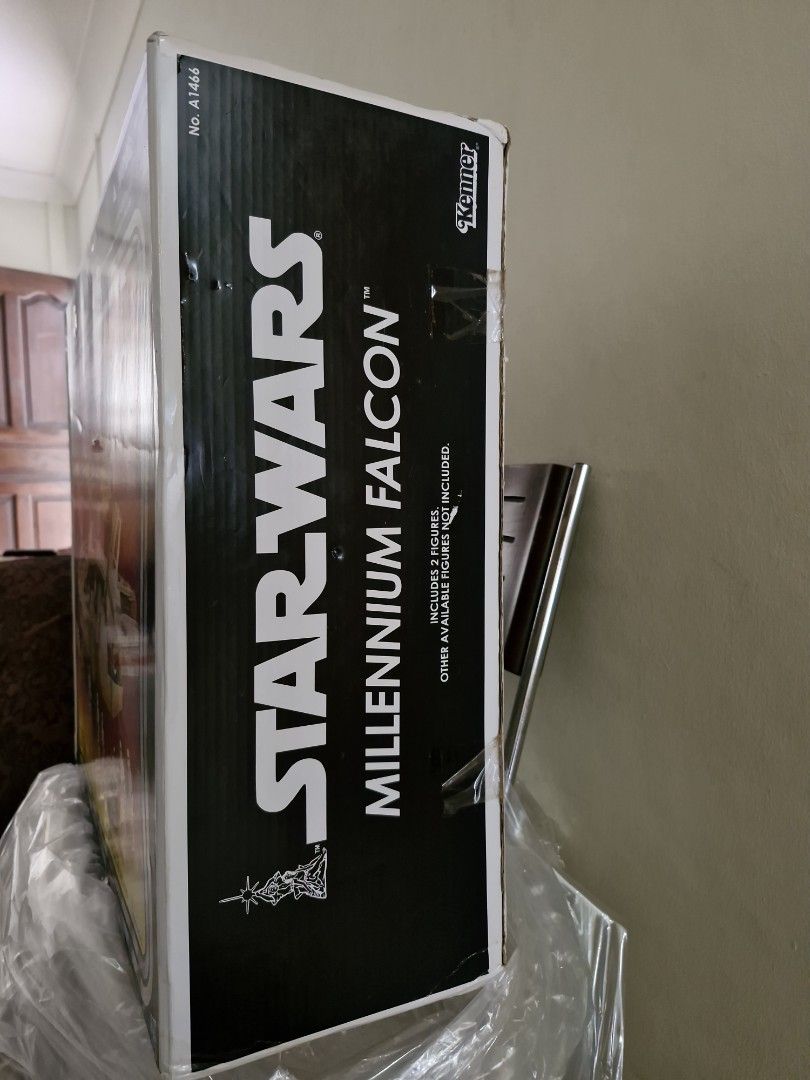 STAR WARS MILLENNIUM FALCON VINTAGE COLLECTION, Hobbies & Toys, Toys ...