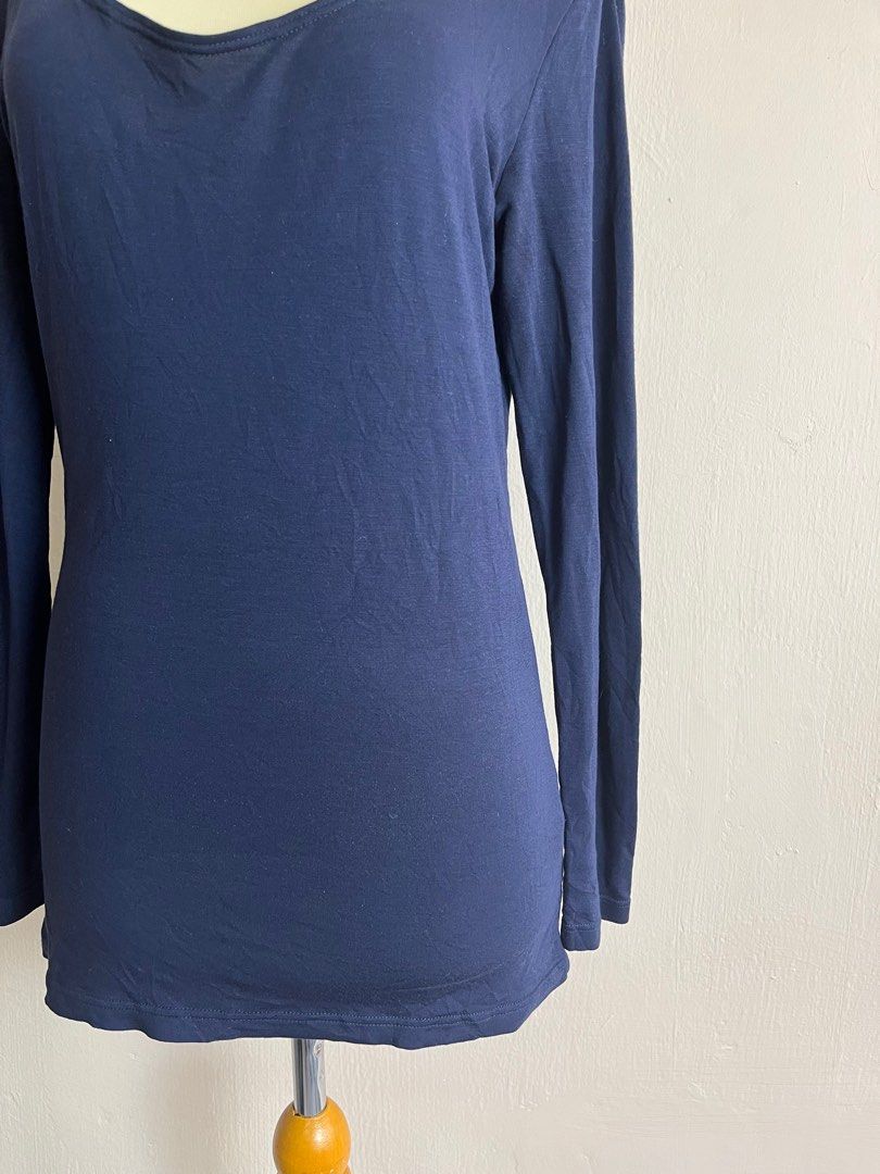 Uniqlo heattech inner, Women's Fashion, Tops, Blouses on Carousell