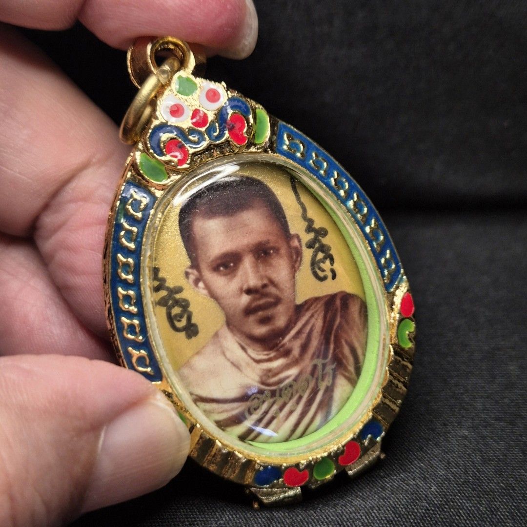 Ajarn Adirek - Holy Locket BE 2564, Hobbies & Toys, Memorabilia ...