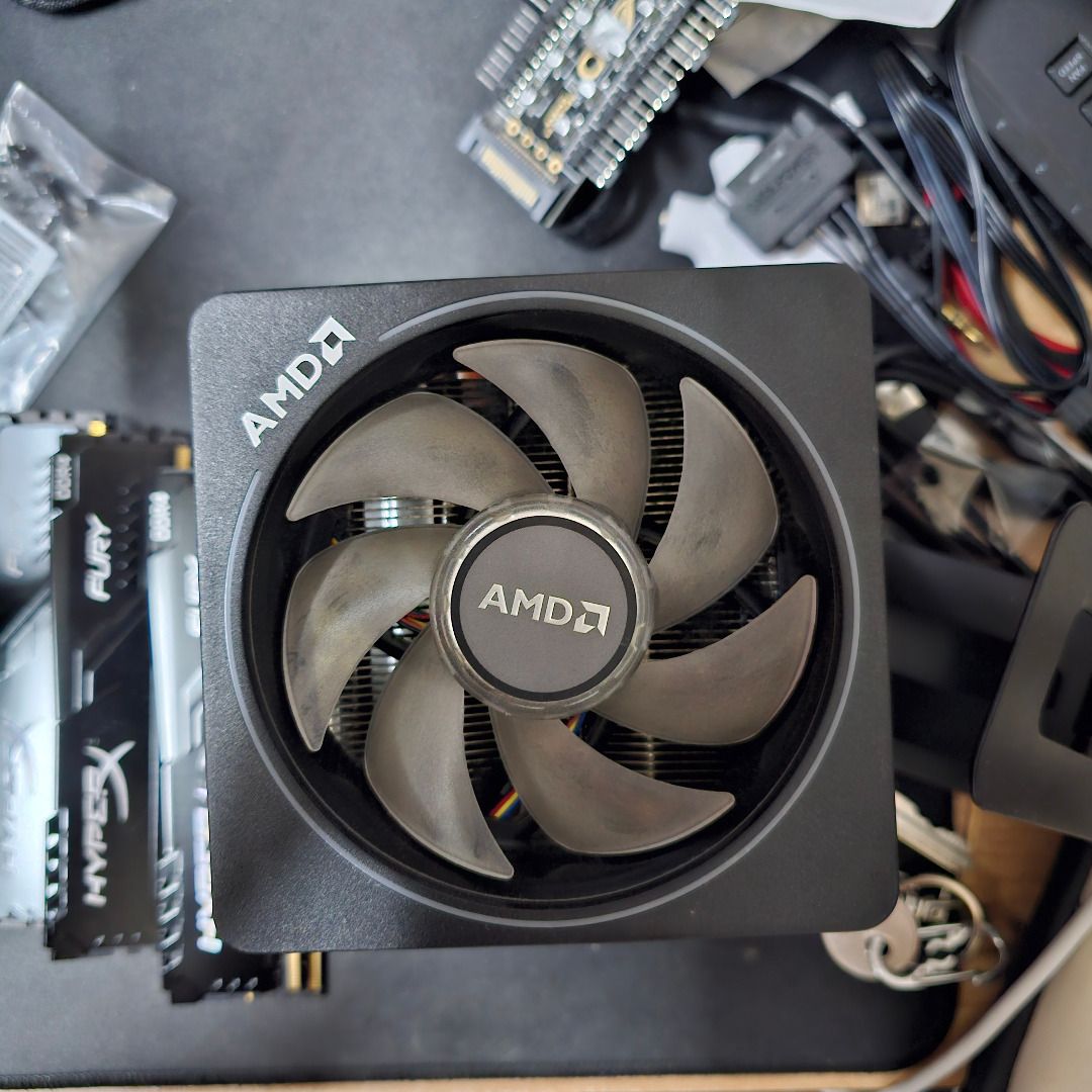 AMD Wraith Prism LED RGB Cooler Fan 4 Pin Connector Copper Base Alum Heat Sink Computers Tech