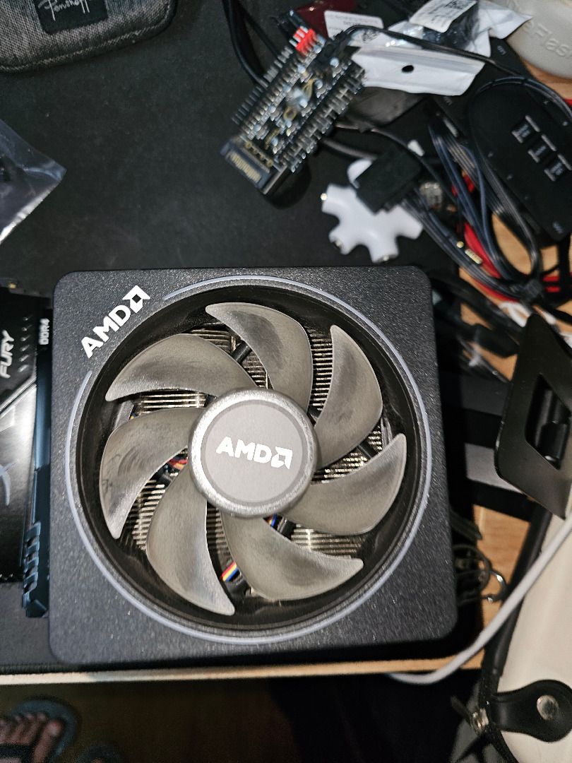 AMD Wraith Prism LED RGB Cooler Fan 4-Pin Connector Copper Base/Alum ...